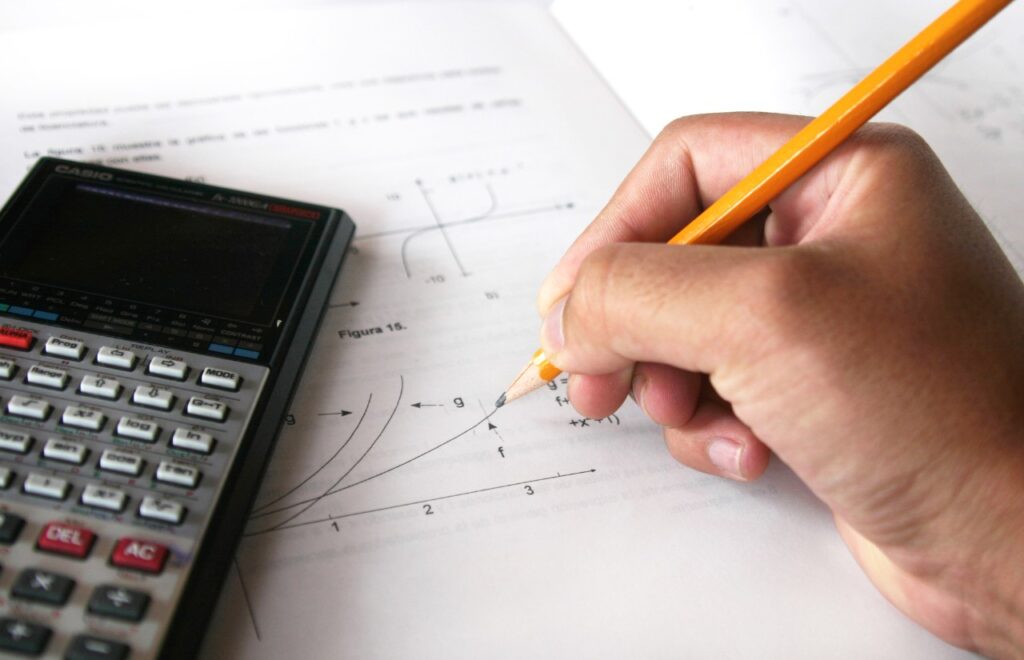 7 Reasons Why So Many Students Struggle With Math In 2022 Akt In Motion