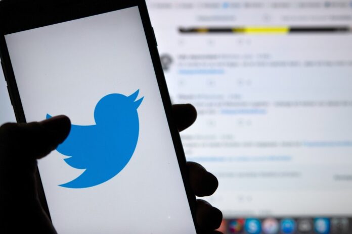 How to Find People on Twitter - 2022 Guide - Akt in Motion