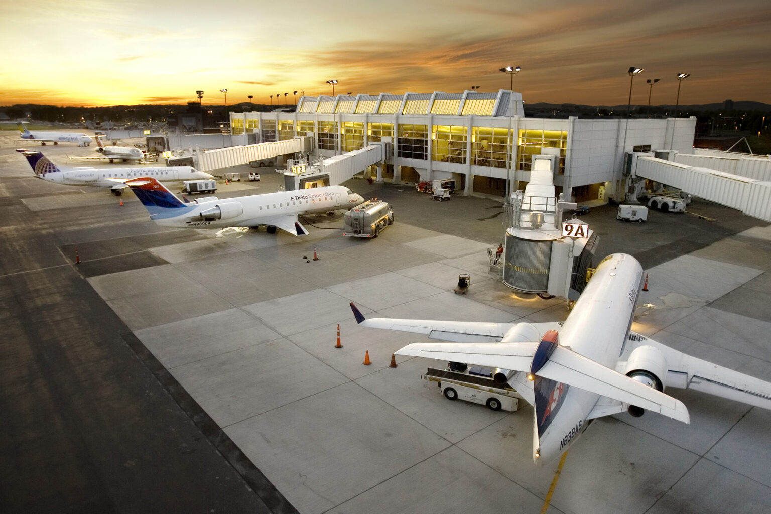 The 5 Biggest Airports in Pennsylvania - Akt in Motion